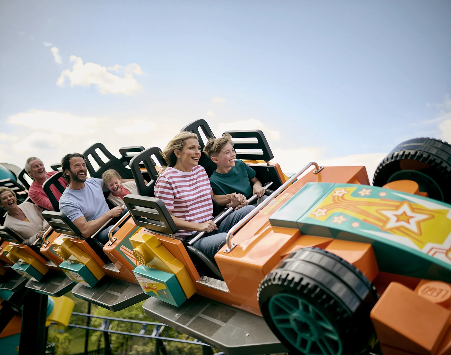 Buy Annual Passes Online | LEGOLAND® Windsor Resort